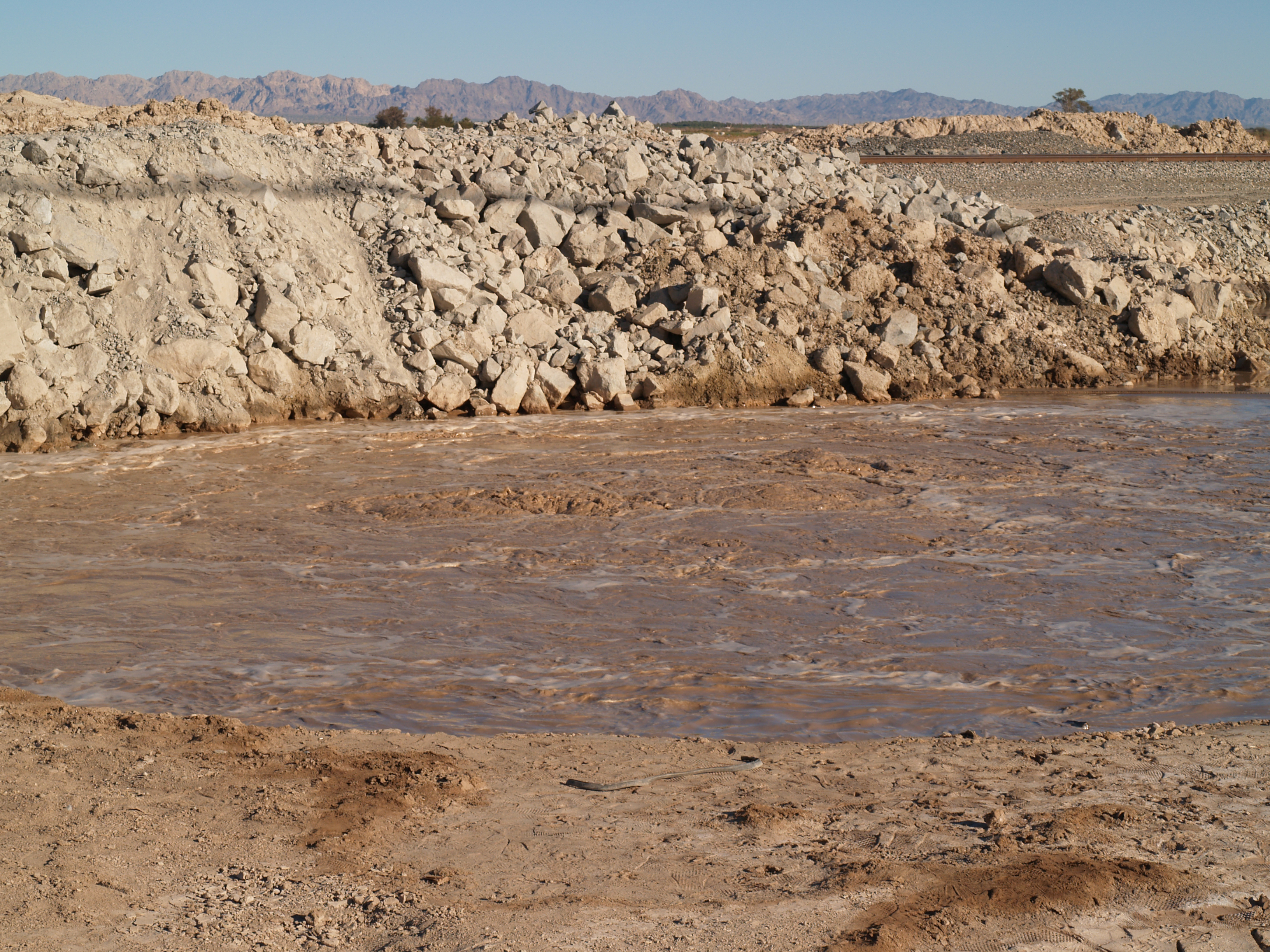 Traveling Mud Pot – HistoryTrove.com